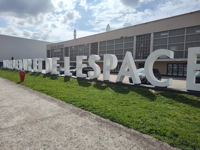 Air Hotel - Modern Hotel Website